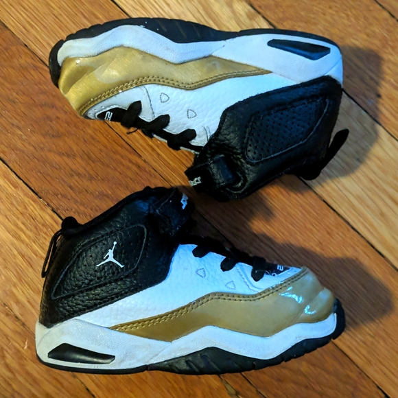 Jordan | Shoes | Air Jordan Bloyal Shoes White Black Gold Cu4924 0 ...